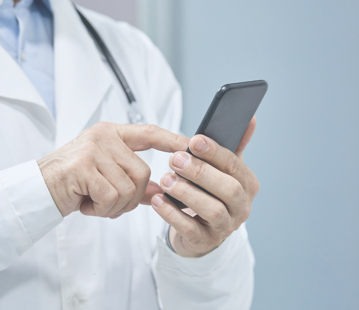 Texting patient information is allowed when staff chat